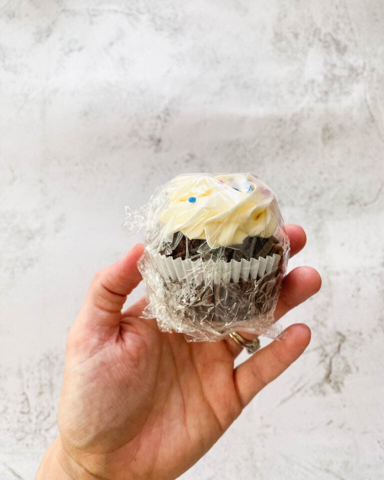 How to store cupcakes (with or without frosting) - Sweet Fix Baker