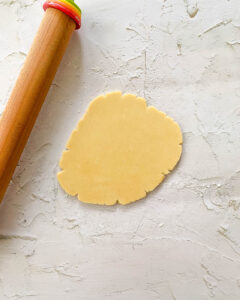 Easy embossed Rolling Pin Shortbread Cookie recipe - Sweet Fix Baker