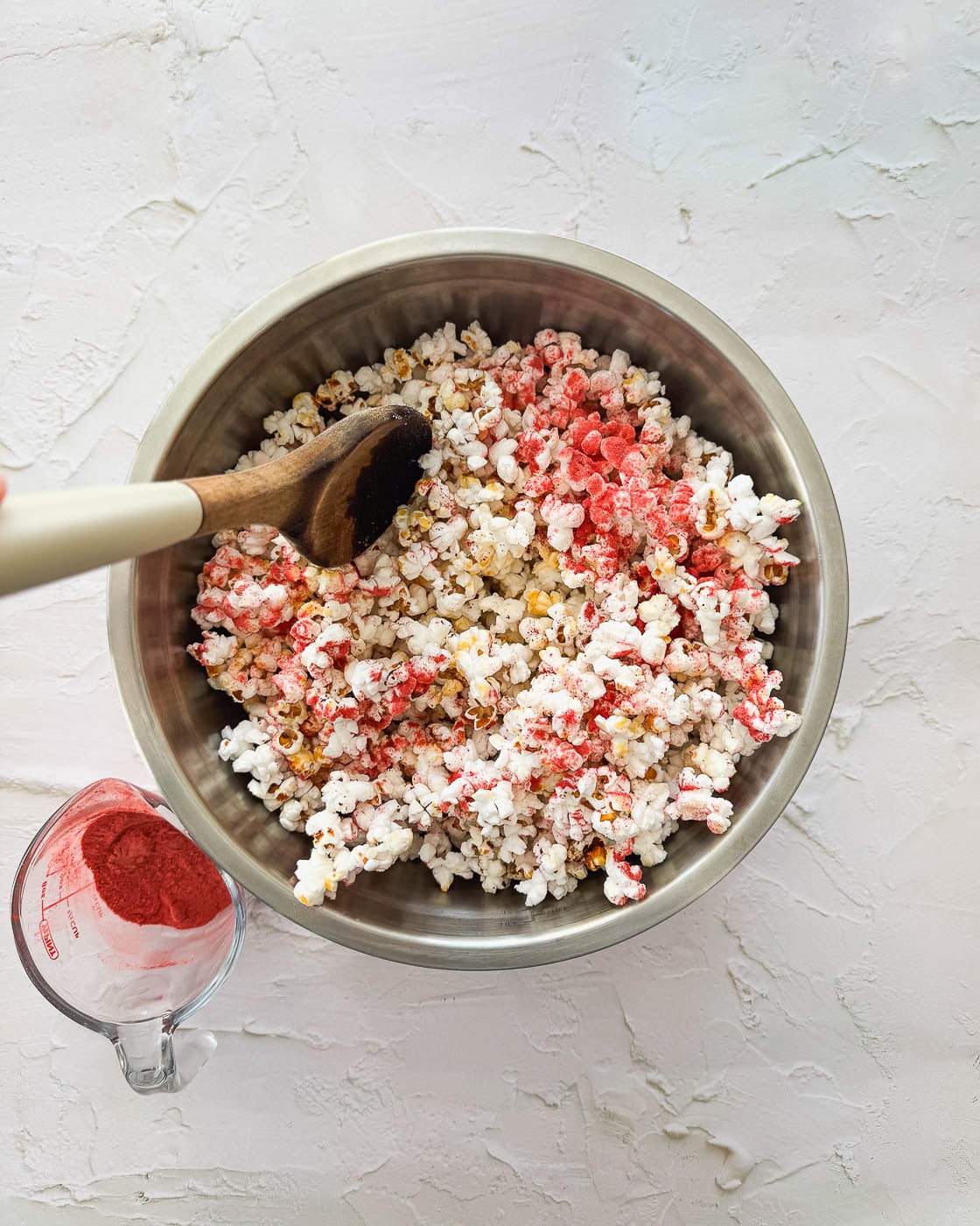 Easy Sweet & Salty Strawberry Popcorn recipe - Sweet Fix Baker